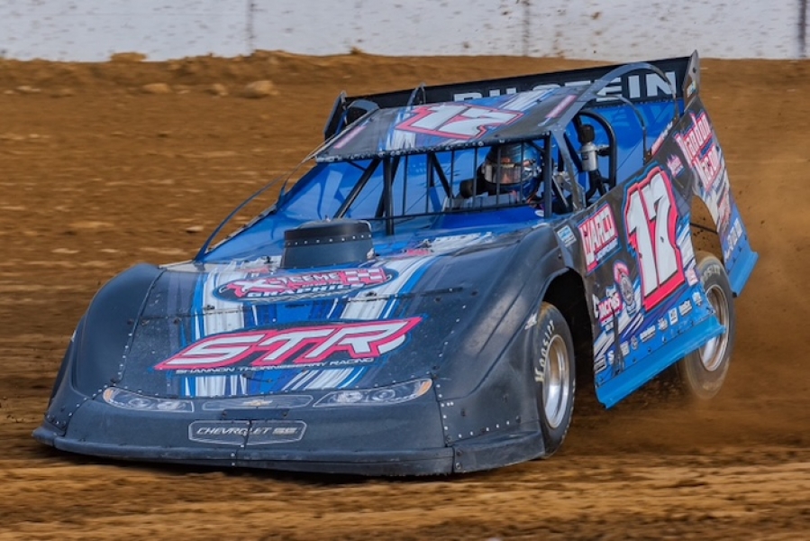 Dirt on Dirt - Slideshow - Howell collects $3,500 Super Late Model victory