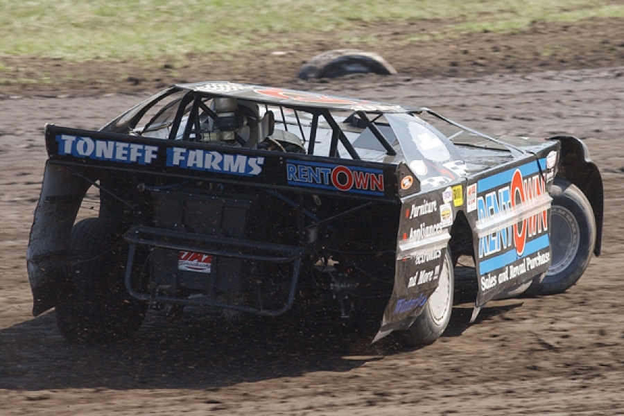 Dirt on Dirt - Slideshow - Boone triumphs at Boone